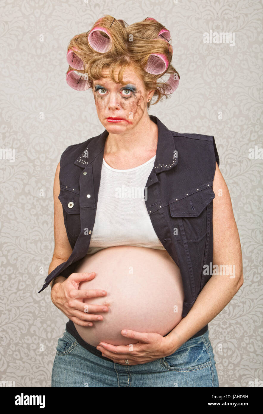 Pregnant woman and lipstick hi-res stock photography and images - Alamy