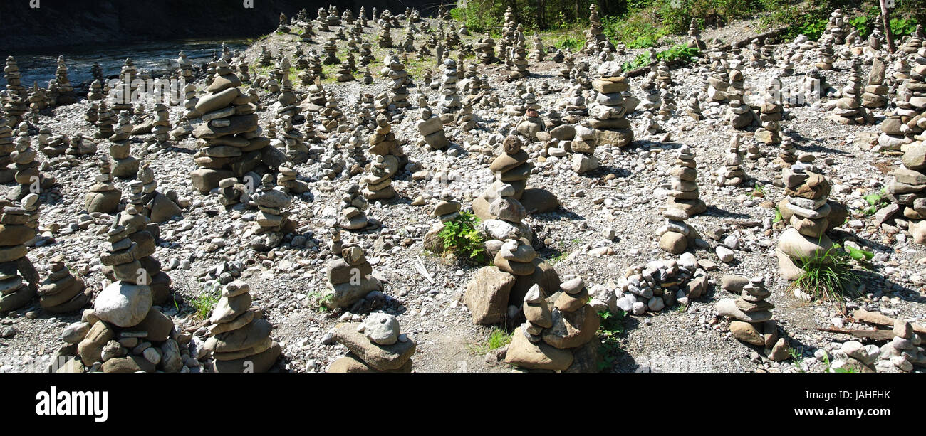 Fluss von steinen hi-res stock photography and images - Alamy