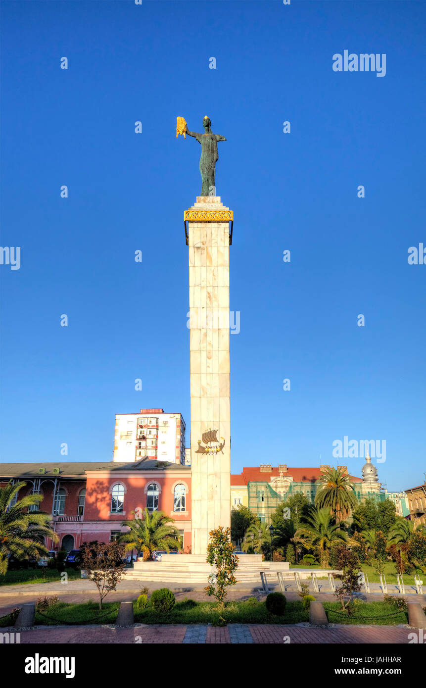 Statue of medea hi-res stock photography and images - Alamy