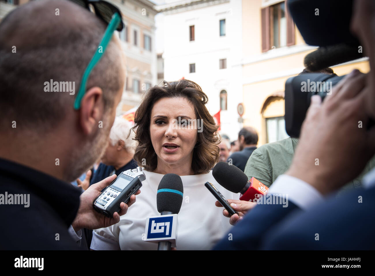 Anna falcone hi-res stock photography and images - Alamy