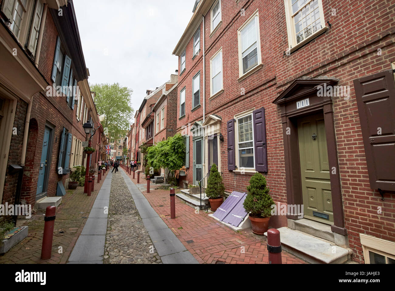 elfreths alley in the old city of Philadelphia USA Stock Photo - Alamy