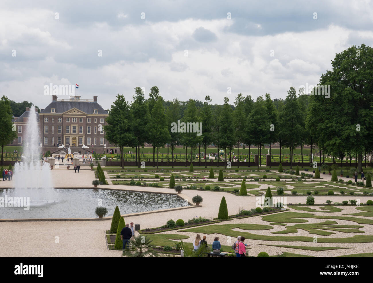 APELDOORN, NETHERLANDS - JUNE 14: View on palace Het Loo with visitors ...