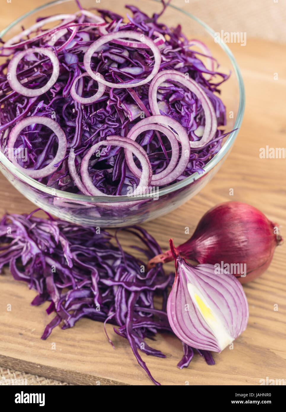 Blue onions hi-res stock photography and images - Alamy