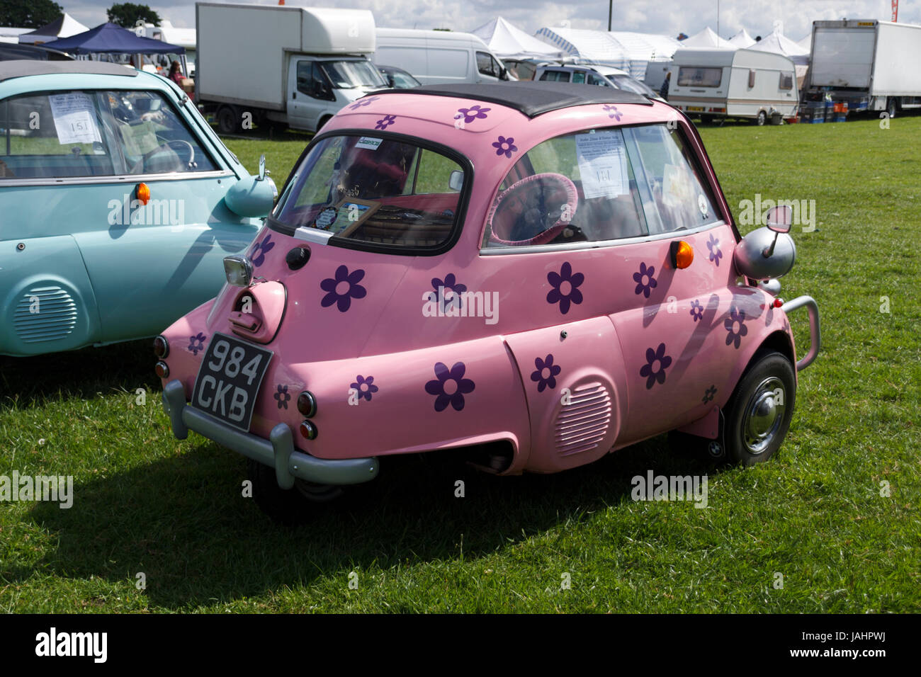 Three wheel car bmw hi-res stock photography and images - Alamy