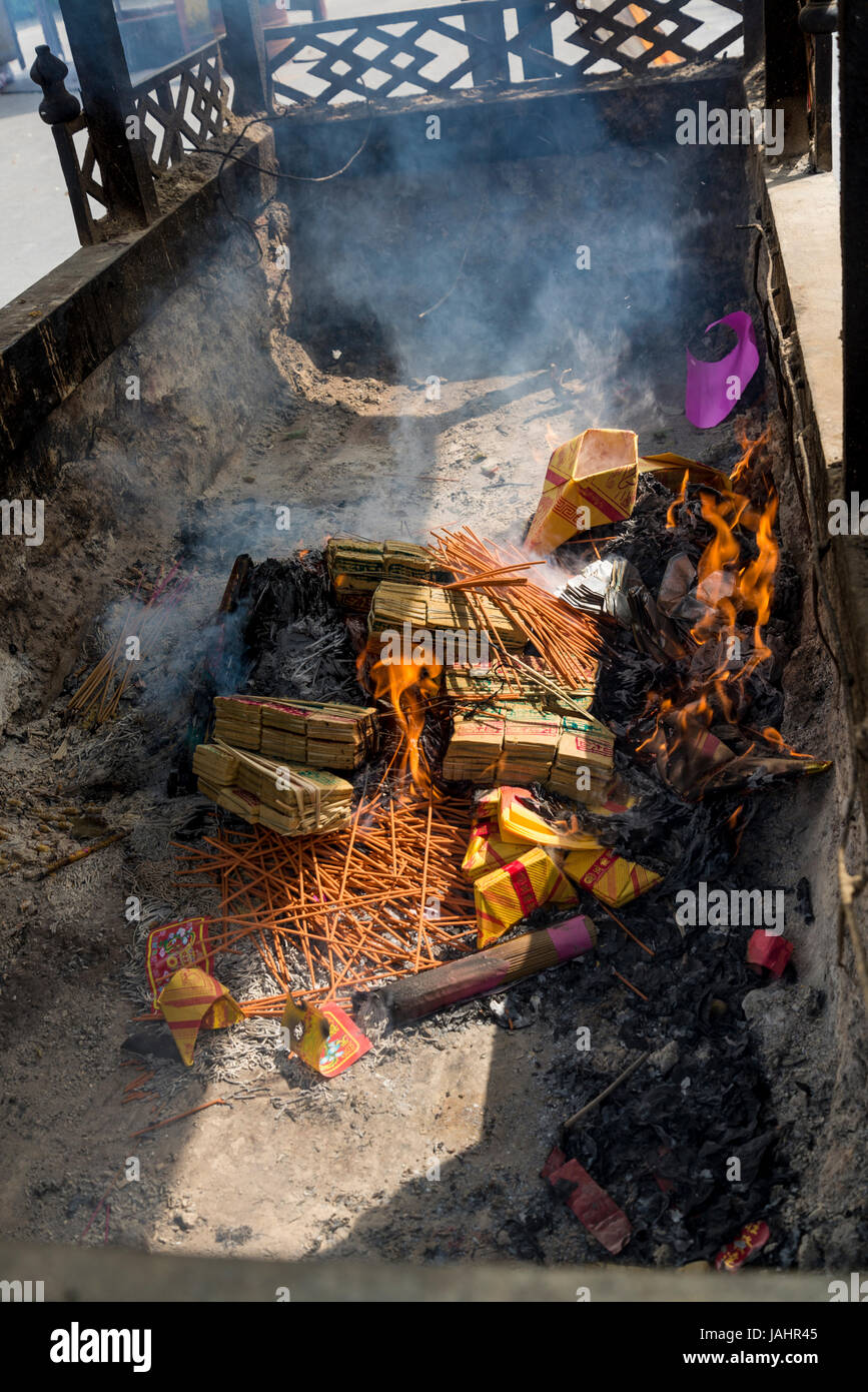 Ritual of burning hi-res stock photography and images - Alamy