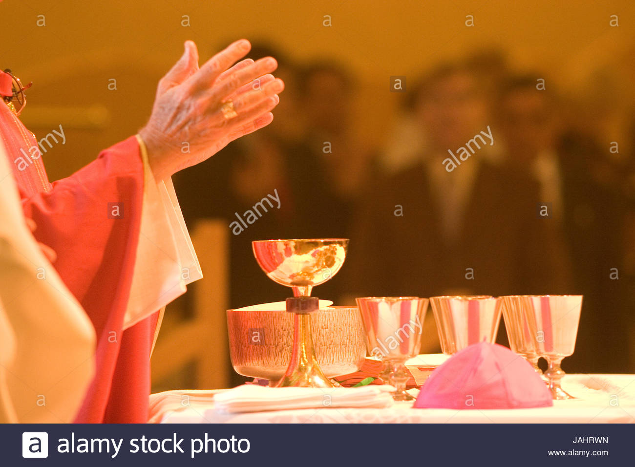 Catholic Priests Hands High Resolution Stock Photography and Images - Alamy