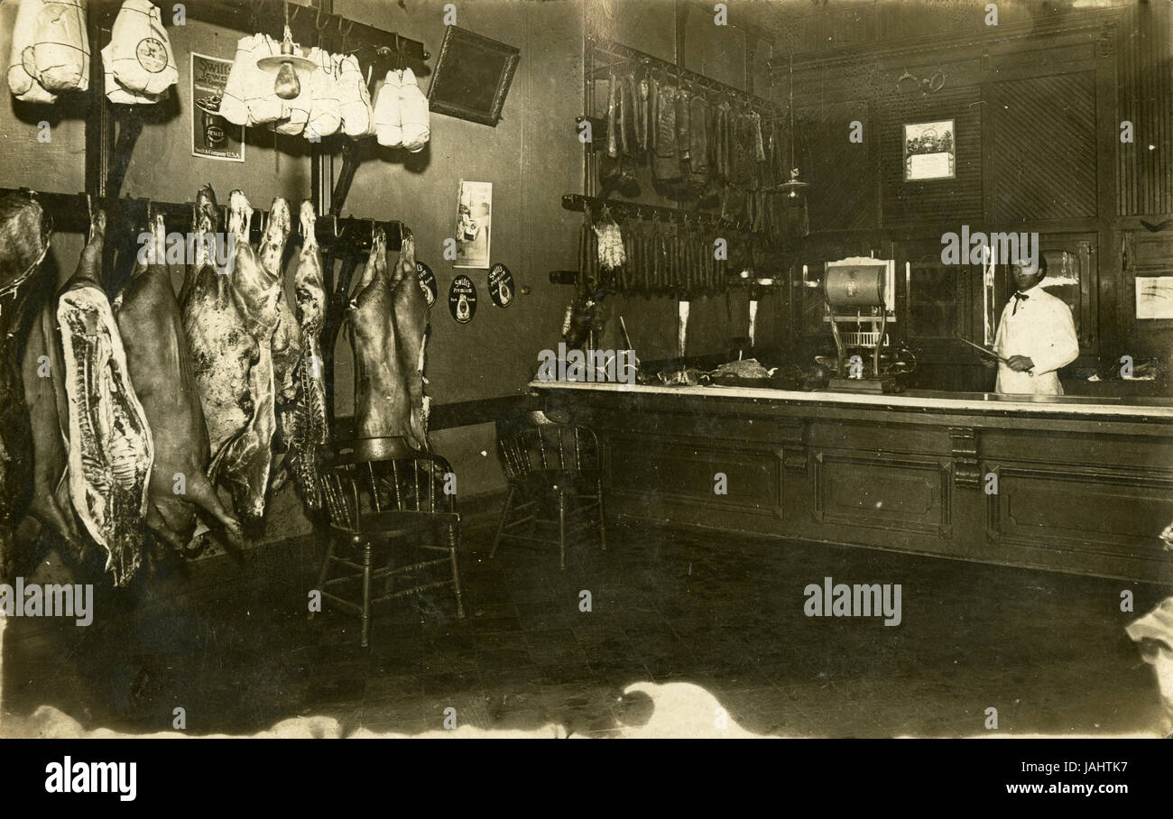 Antique butcher shop signs hi-res stock photography and images - Alamy