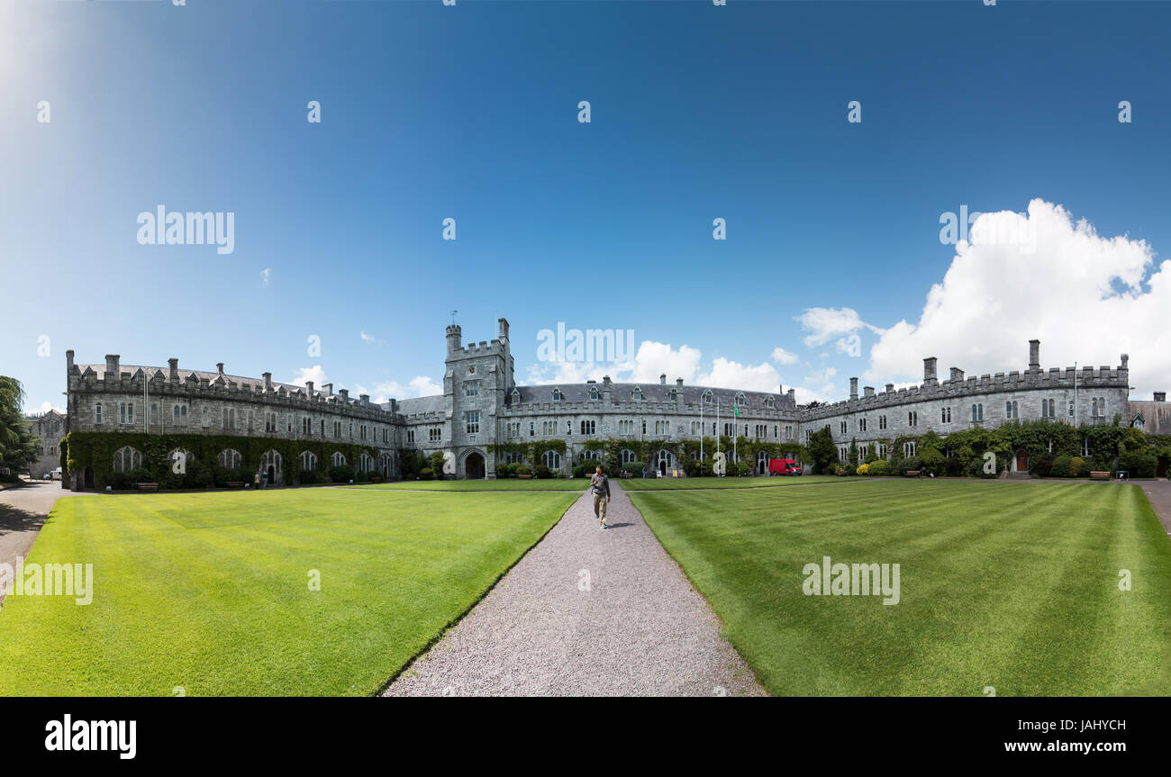 University college cork graduation hi-res stock photography and images ...