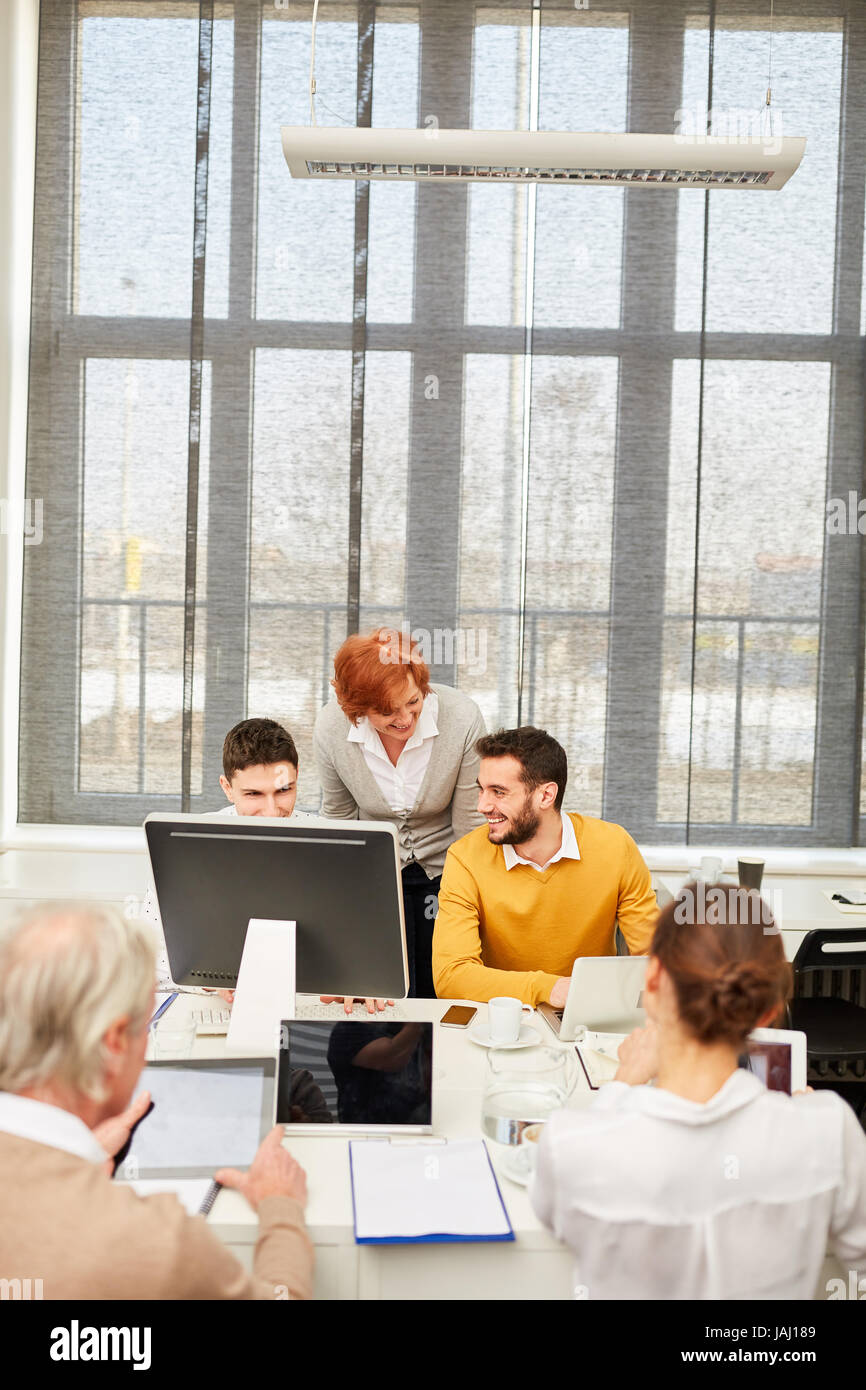 Team learning hi-res stock photography and images - Alamy