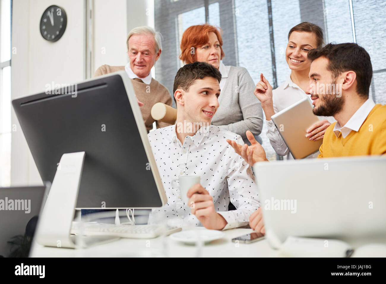 Team learning hi-res stock photography and images - Alamy