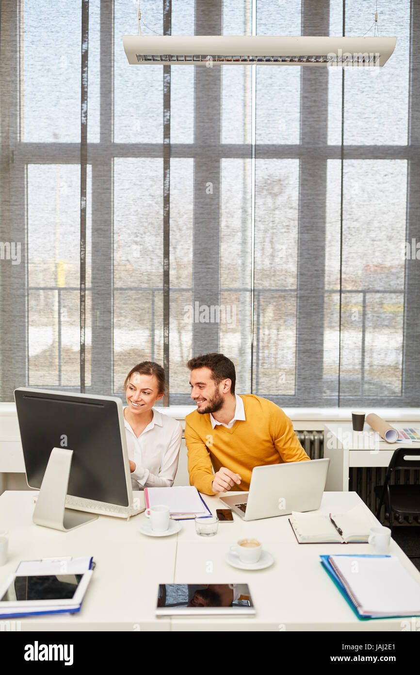 Colleague training hi-res stock photography and images - Alamy