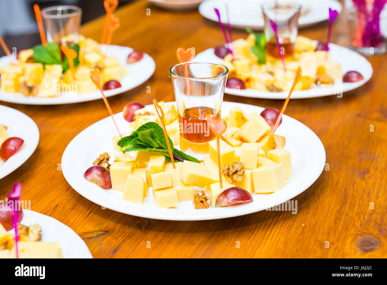 Deep fried cheese cubes hi-res stock photography and images - Alamy