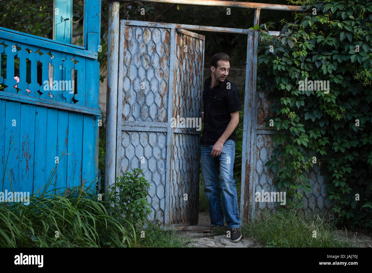 Wicket gate hi-res stock photography and images - Alamy