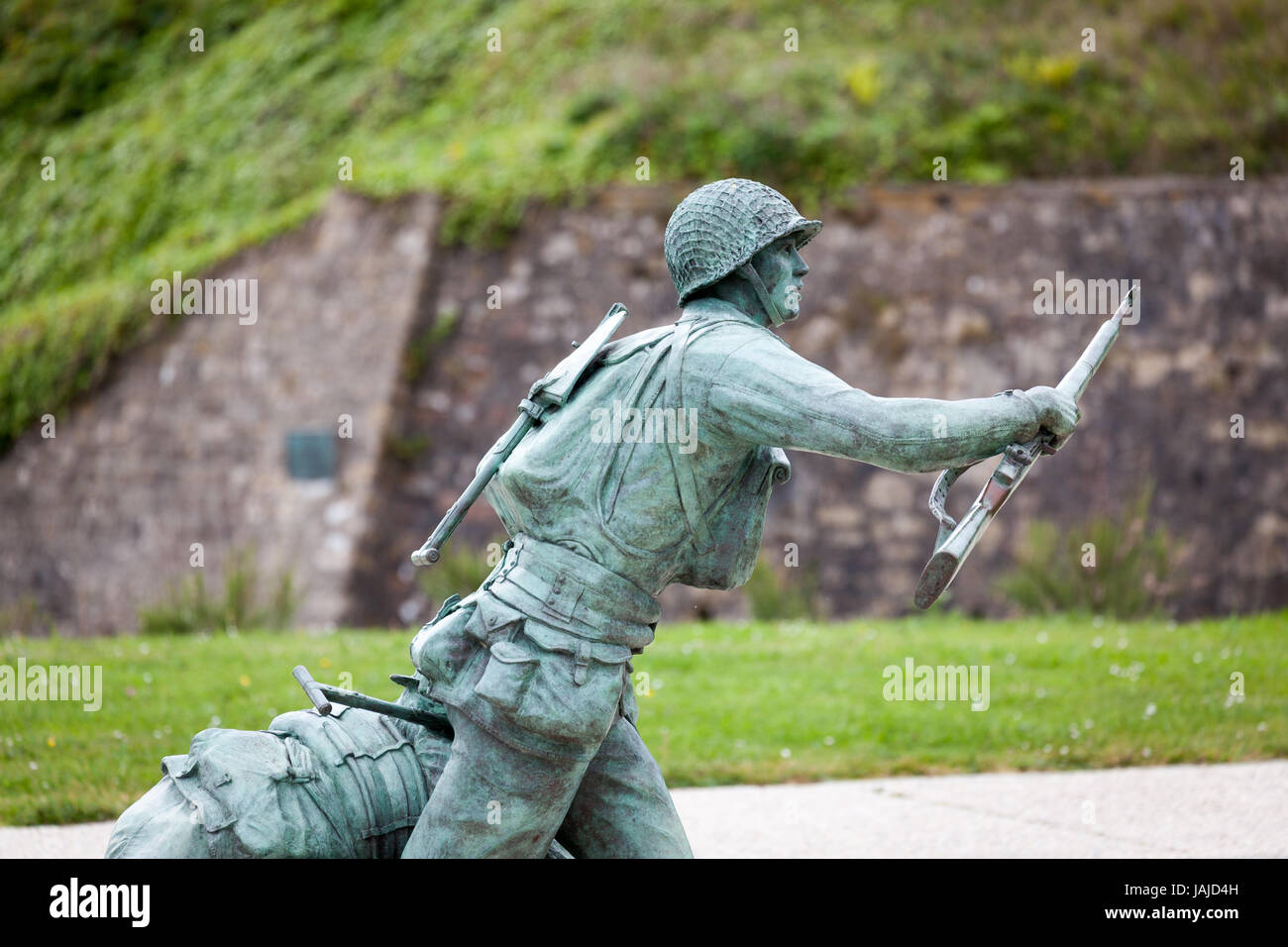 The statue commemorates the 29th Infantry Division, especially the ...