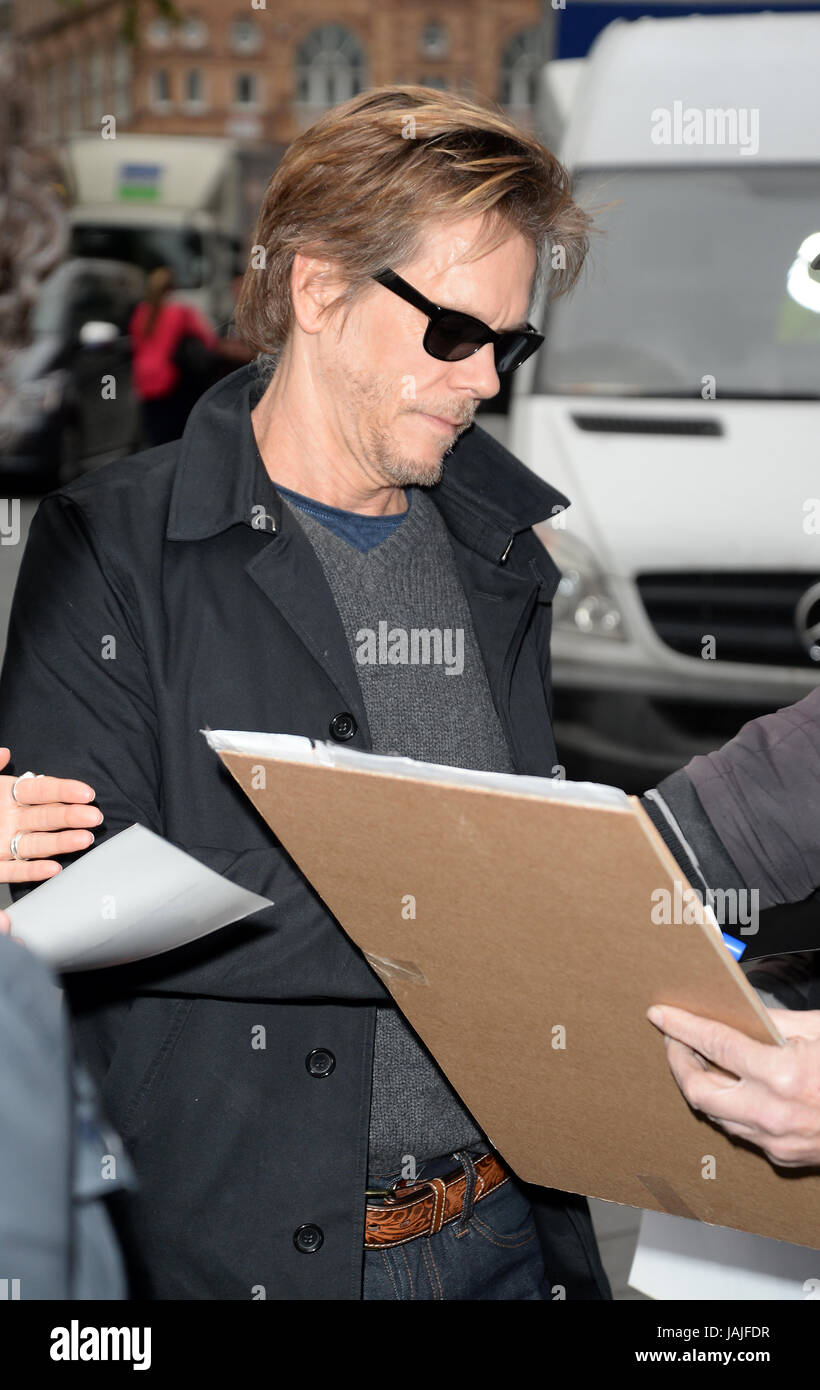 Kevin Bacon arrives at Global house Featuring: Kevin Bacon Where ...