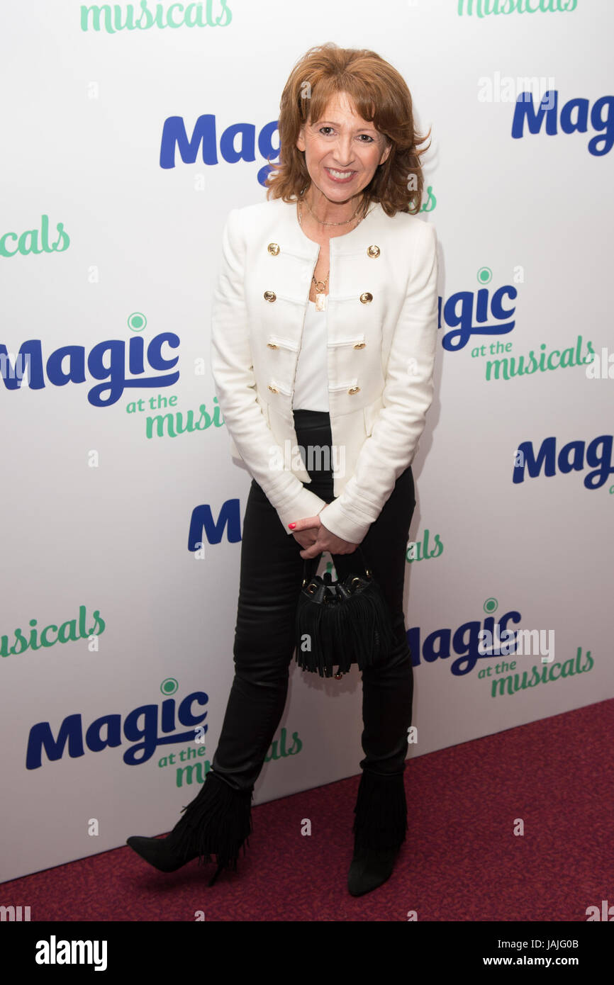 Celebs attend a one night only performance complete with a 60 piece ...