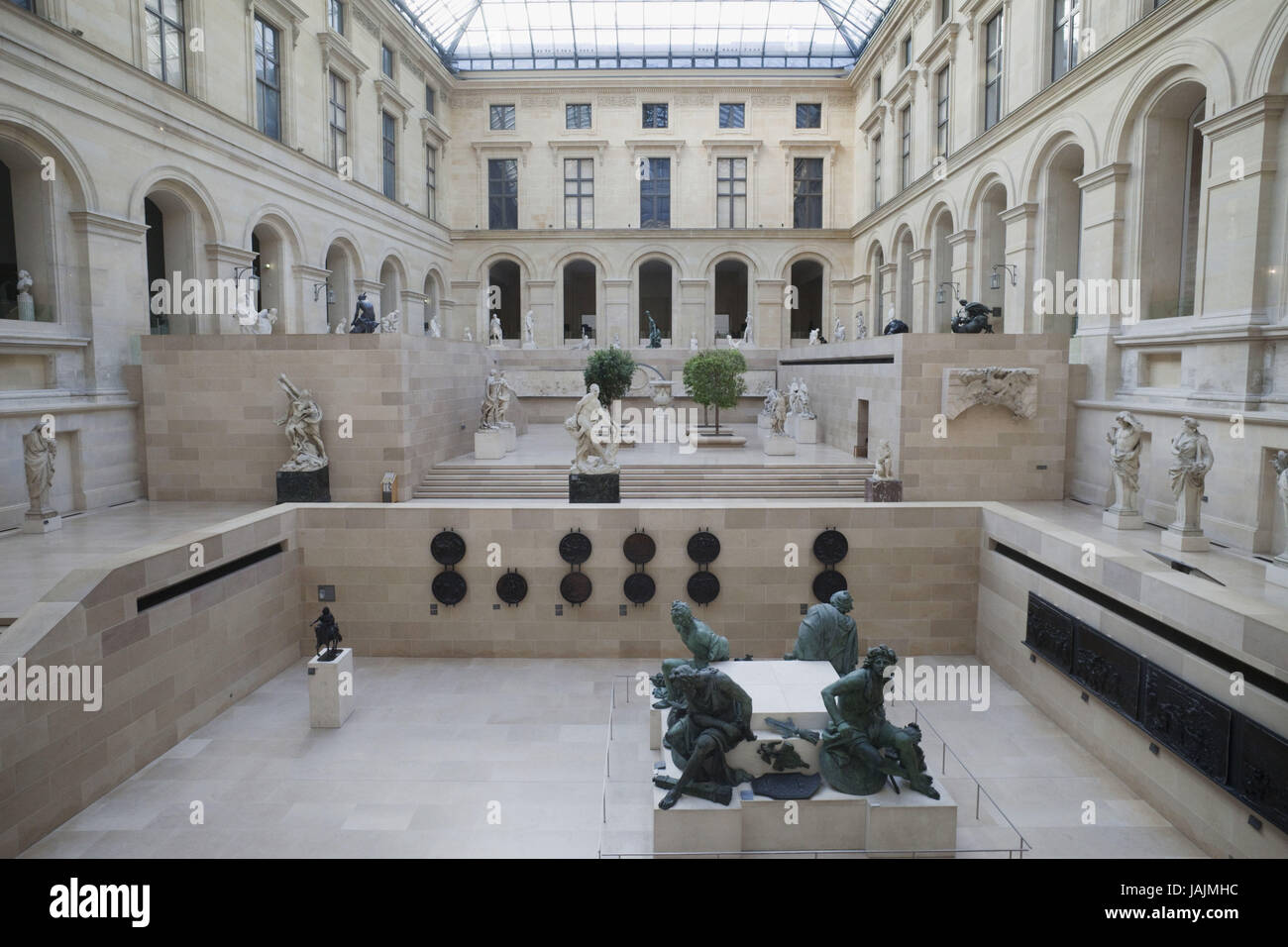 Louvre museum courtyard sculptures hi-res stock photography and images ...