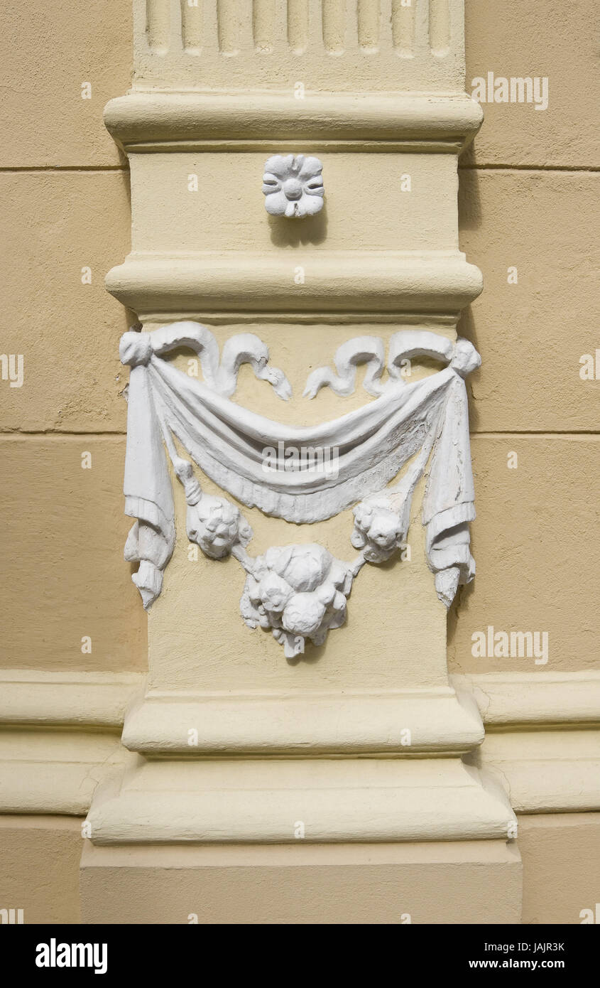 Wall pillar hi-res stock photography and images - Alamy