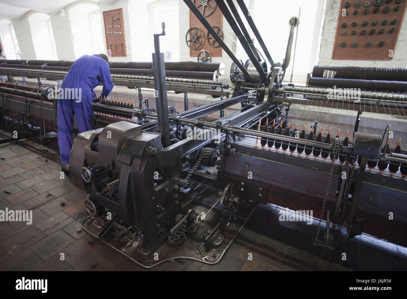 Cotton manufacture mule spinning hi-res stock photography and images ...