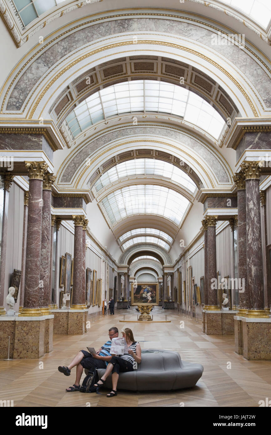 Paris the louvre hi-res stock photography and images - Alamy