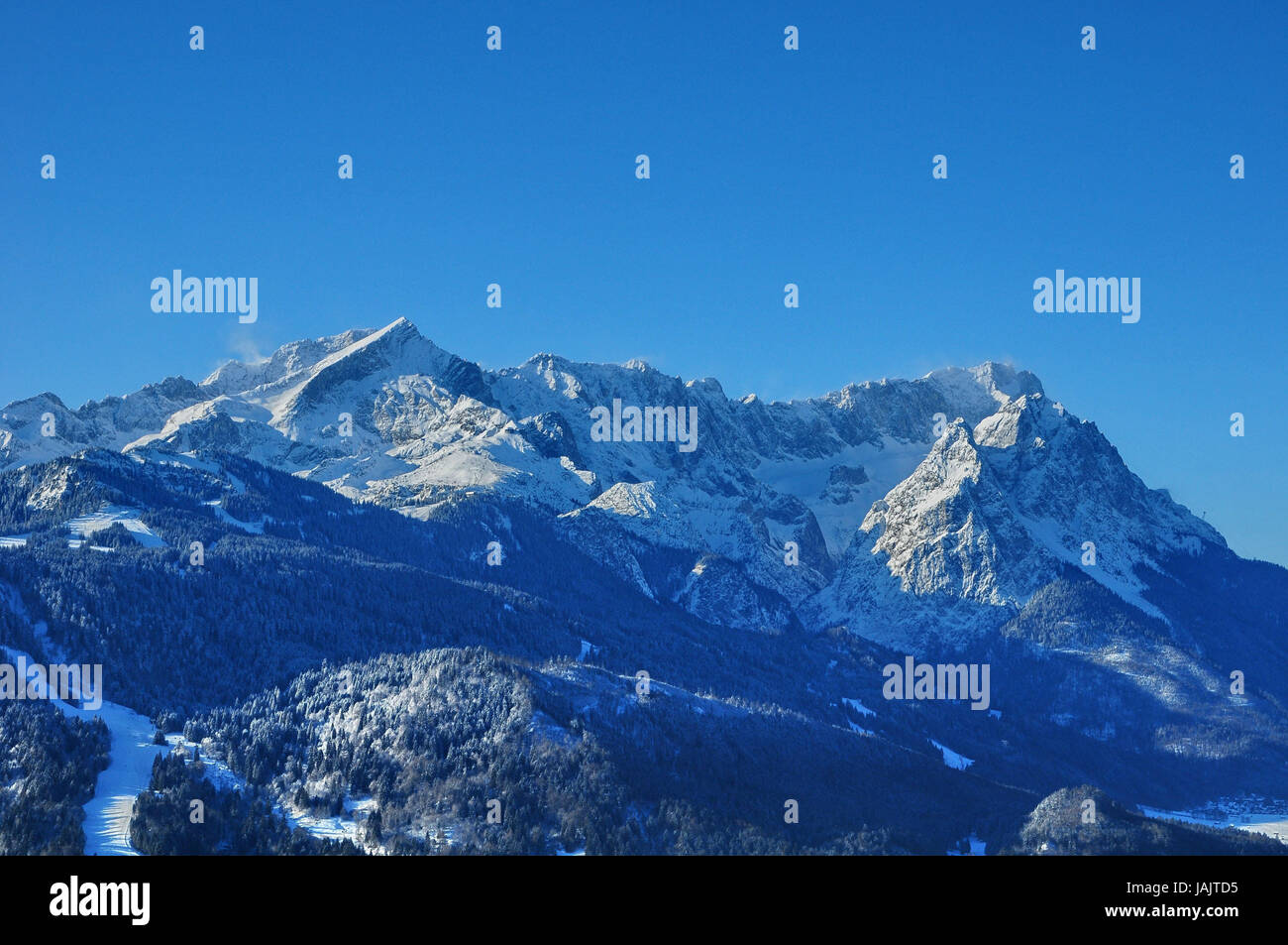 Germany,Bavaria,Wetterstein Range,sky,blue,mountain range,mountains ...