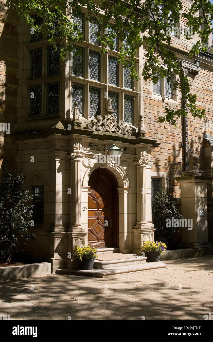 Yale campus hi-res stock photography and images - Alamy