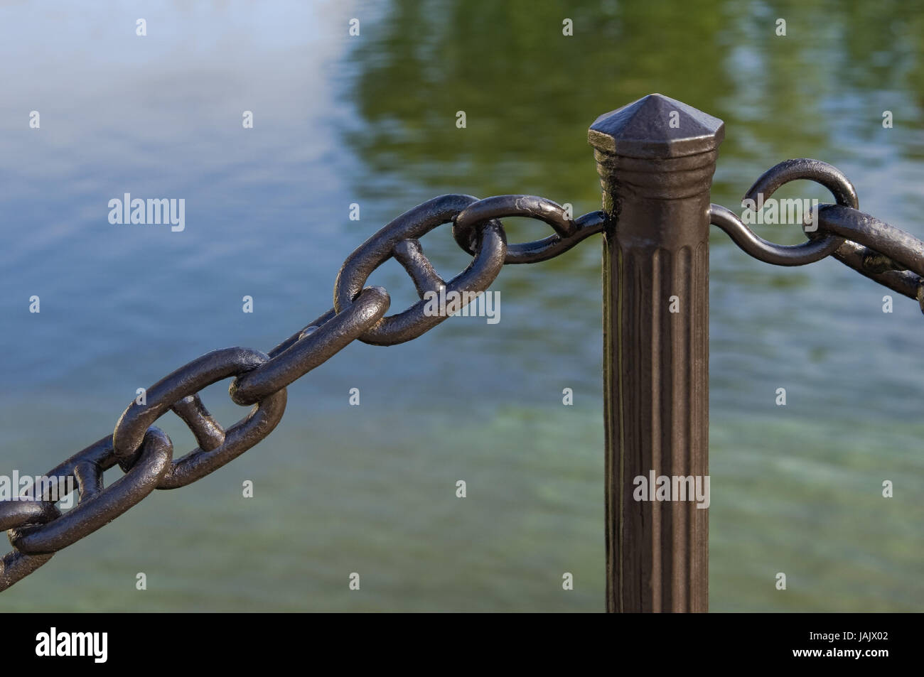 Metal fence blocking view hi-res stock photography and images - Alamy