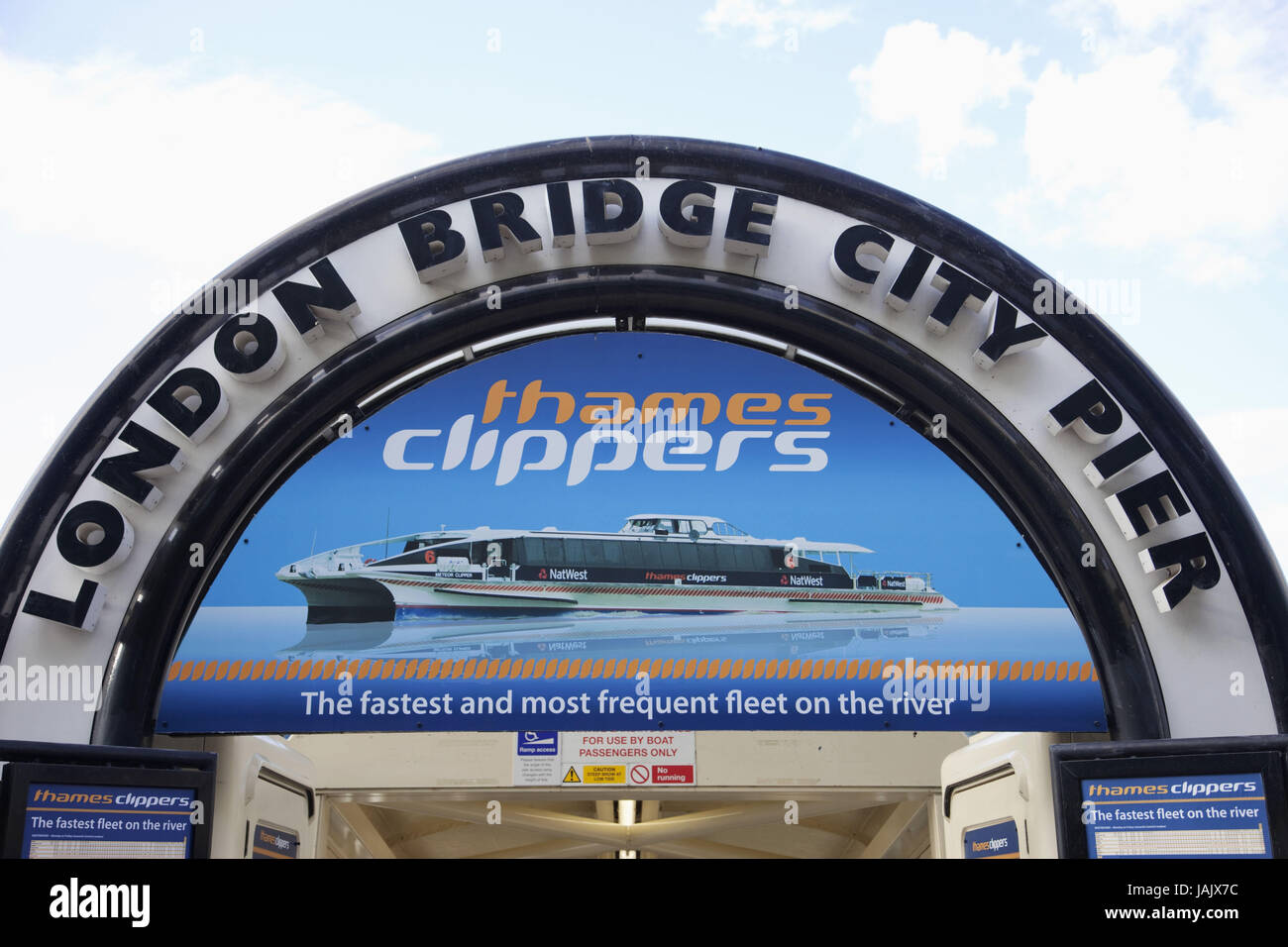 England,London,Thames Clippers,pier,ticket sales,input Stock Photo - Alamy