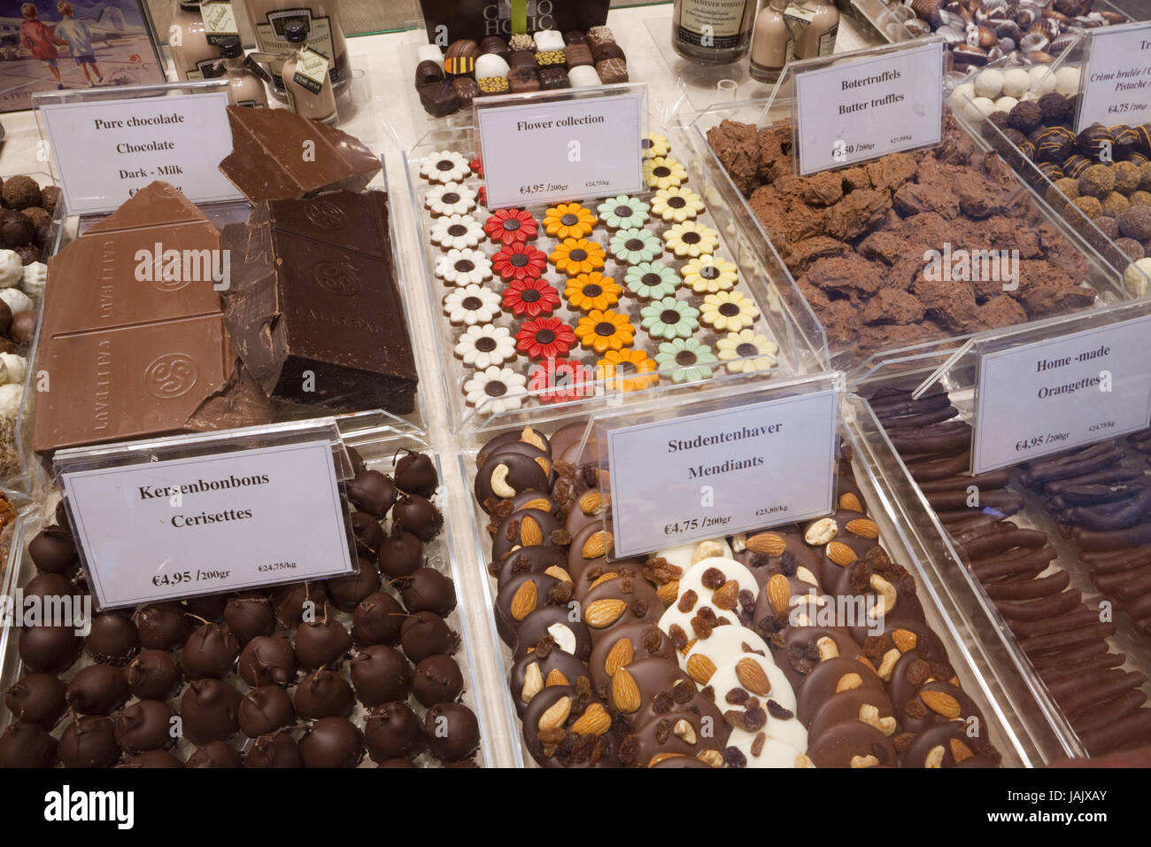 Belgium,Brussels,chocolate retail shop,expense Stock Photo - Alamy