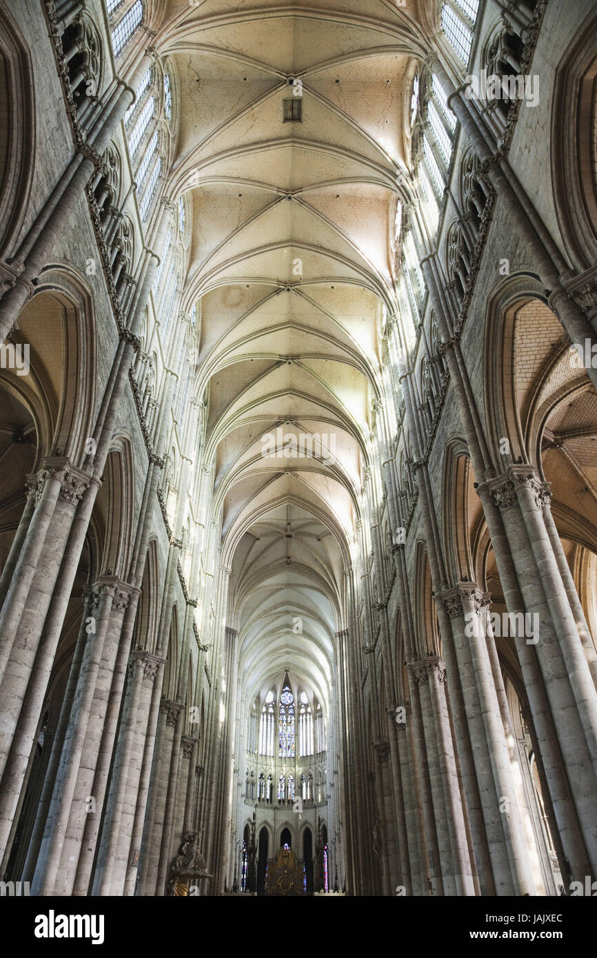 Amiens cathedral interior hi-res stock photography and images - Alamy