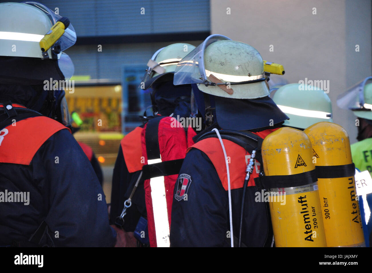 Firefighters,respiration protection,fire brigade,rescue,delete,fire ...