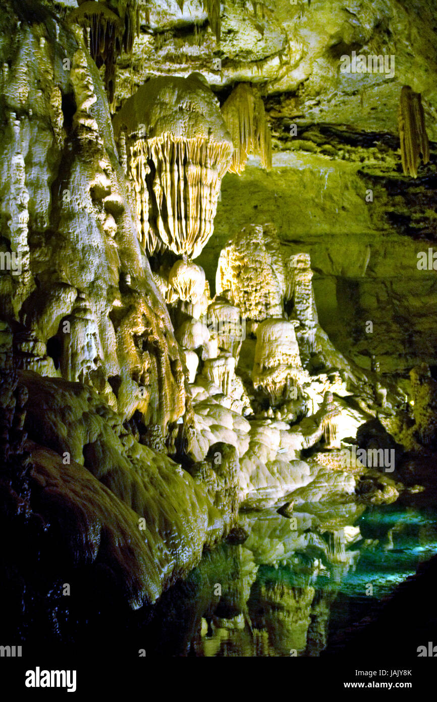 Stalactites bridge hi-res stock photography and images - Alamy