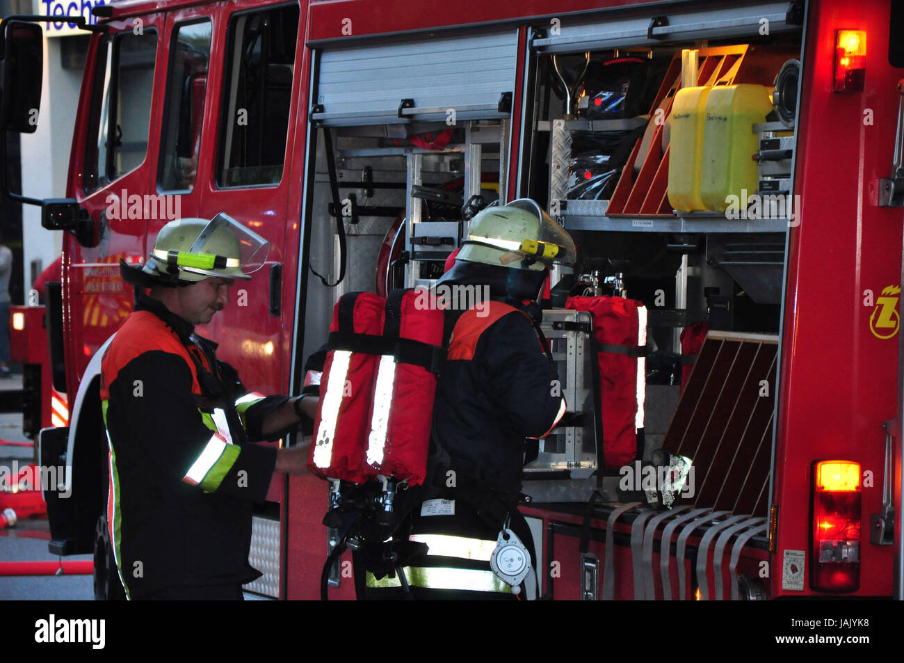 Firefighters,entry,fire brigade,fire engine,service vehicle,rescue ...