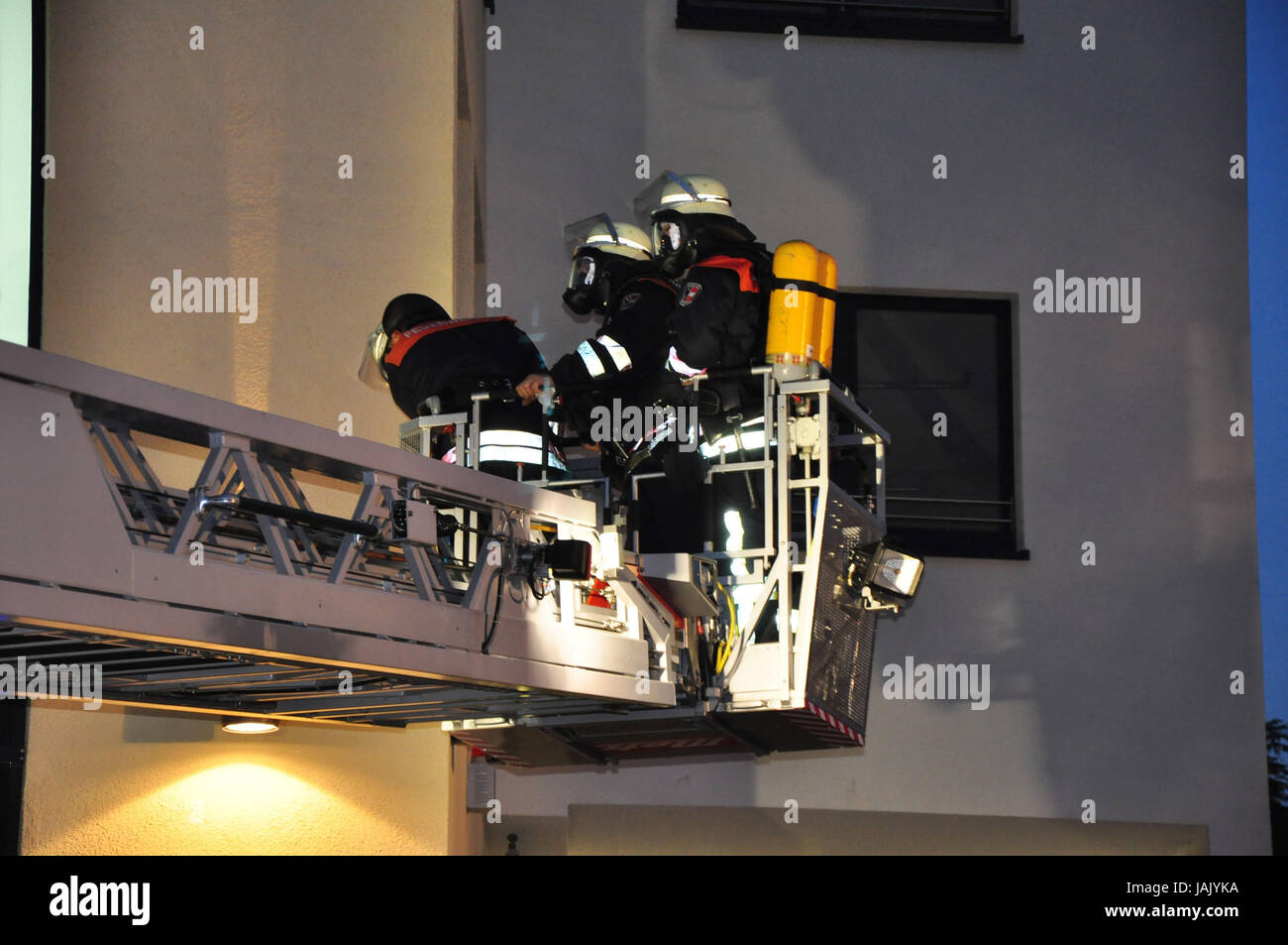 Building,rotary conductor,mountain basket,fire brigade,rescue,delete ...