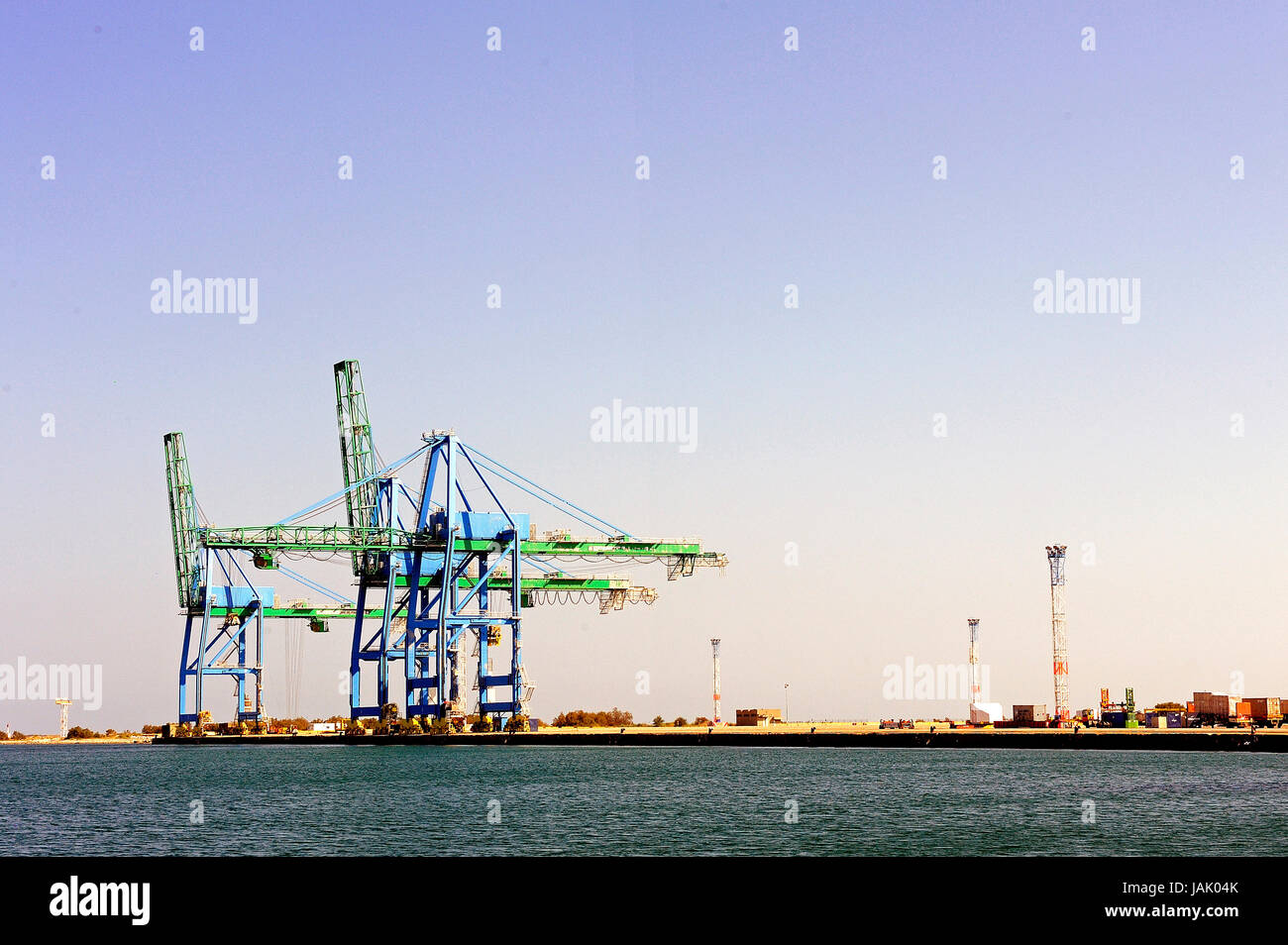 Fos sur mer port hi-res stock photography and images - Alamy