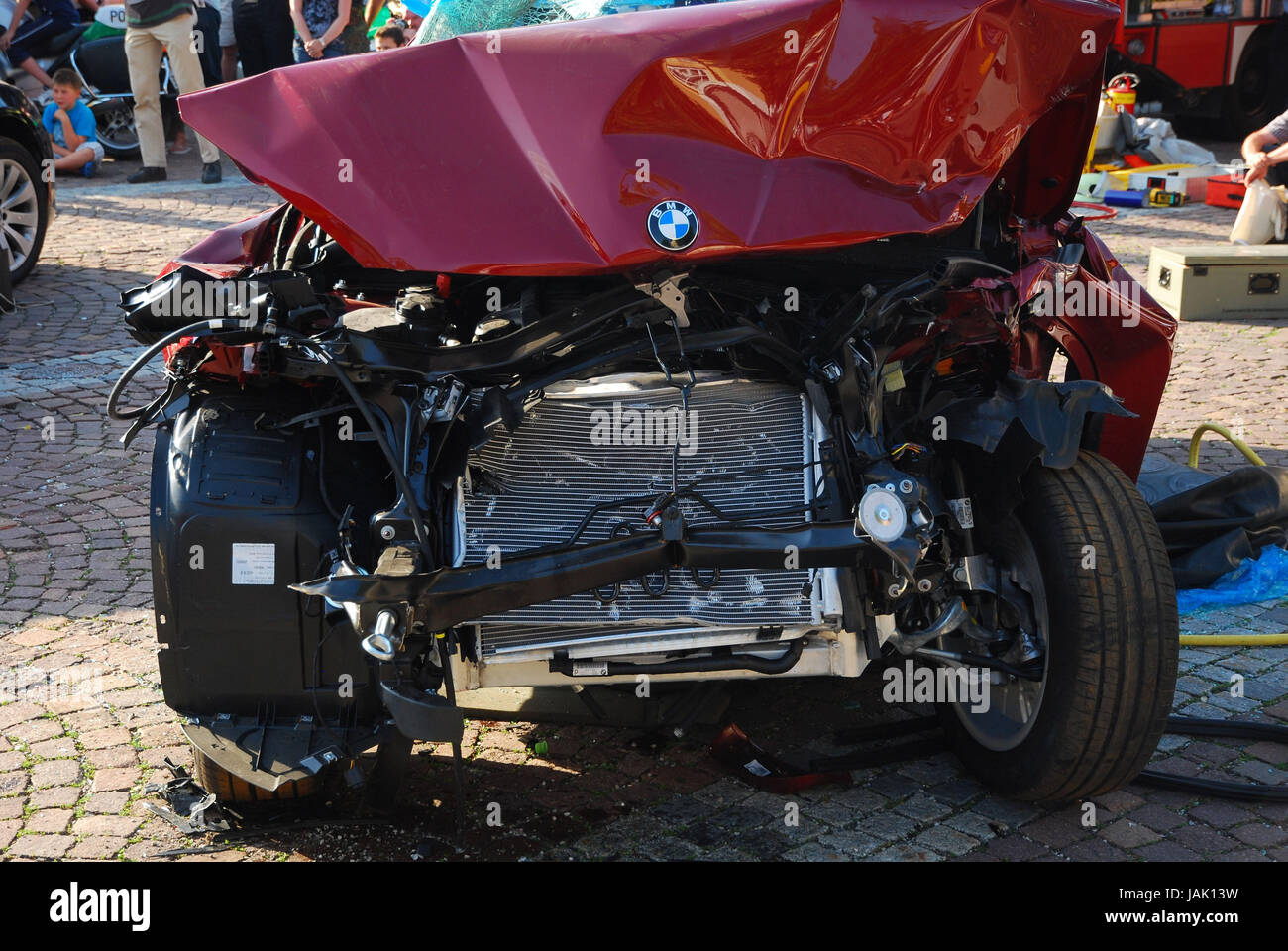 Cars damaged in an accident,frontal crash Stock Photo - Alamy