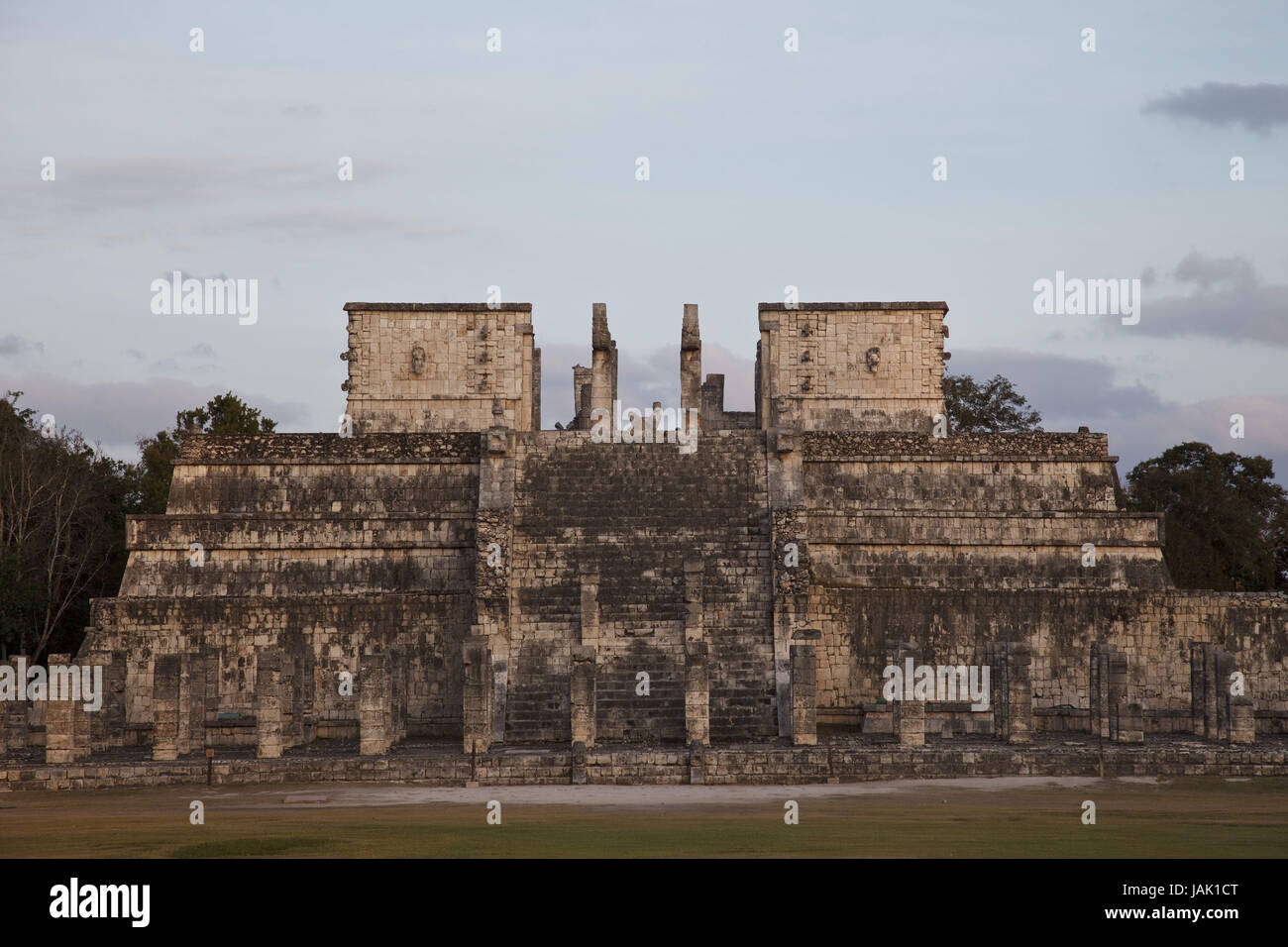 Mexico,Yucatan,Chichen Itza,ruins,Maya,temple of the warriors Stock ...