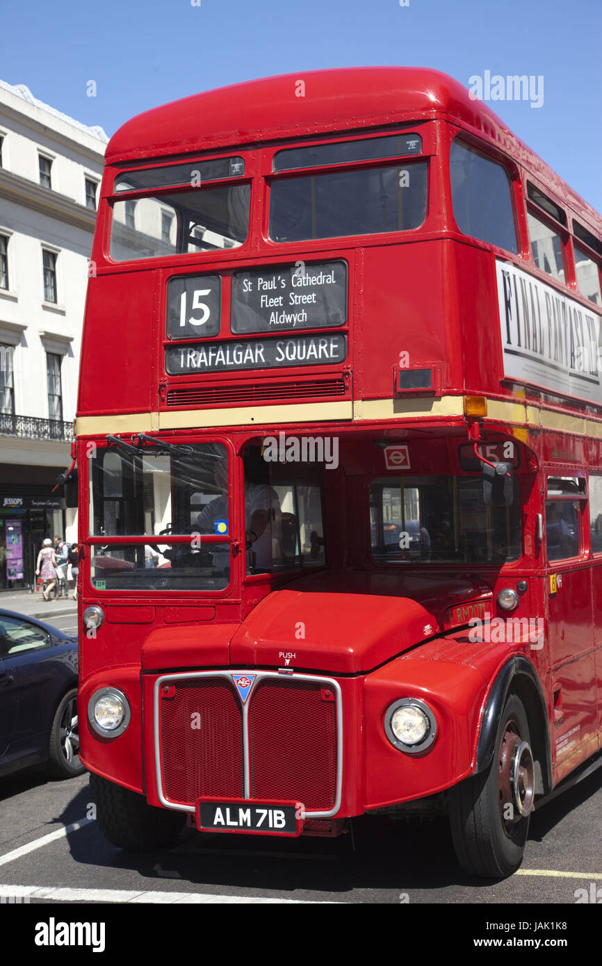 London double decker bus hi-res stock photography and images - Alamy