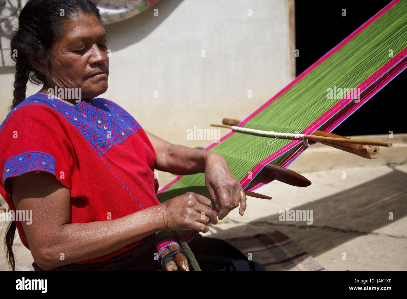 Textiles mayas hi-res stock photography and images - Alamy