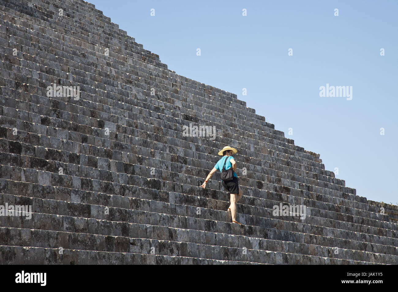 Steps pyramid hi-res stock photography and images - Alamy