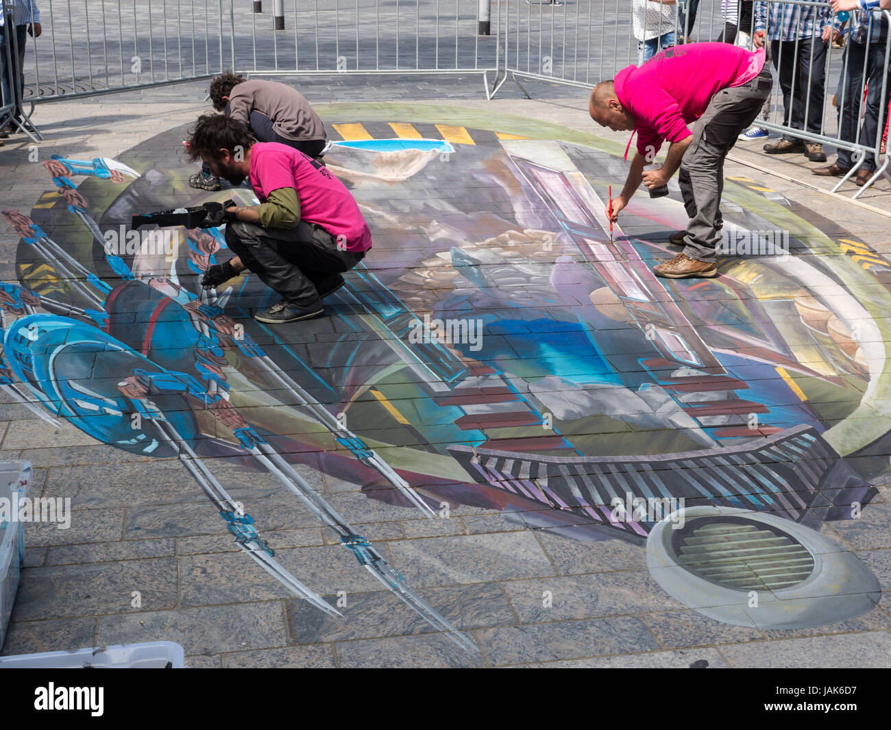 3d Chalk Art From The Wrong Angle