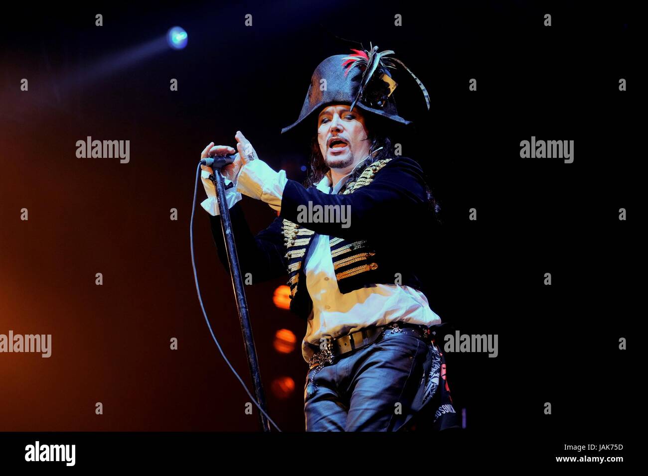 Adam Ant aka Stuart Goddard performing at the Isle of Wight Festival ...