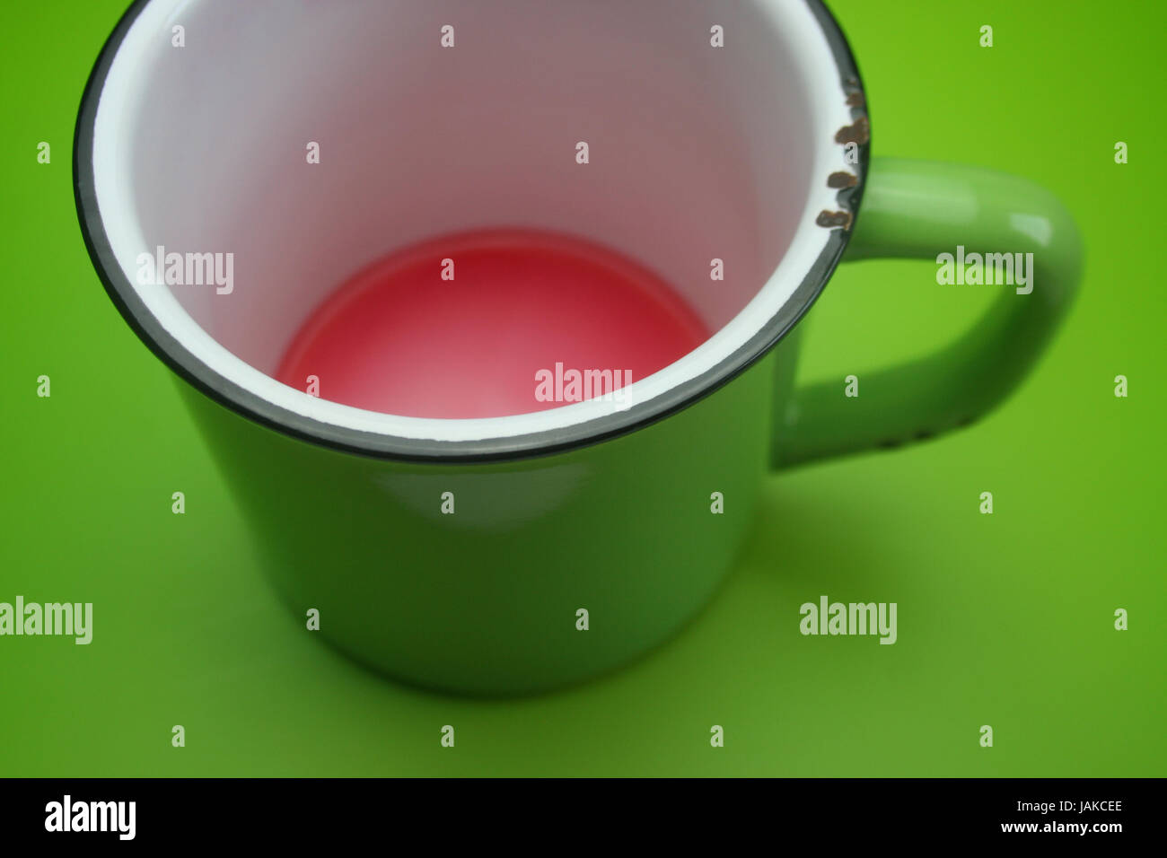 Cup edge hi-res stock photography and images - Alamy