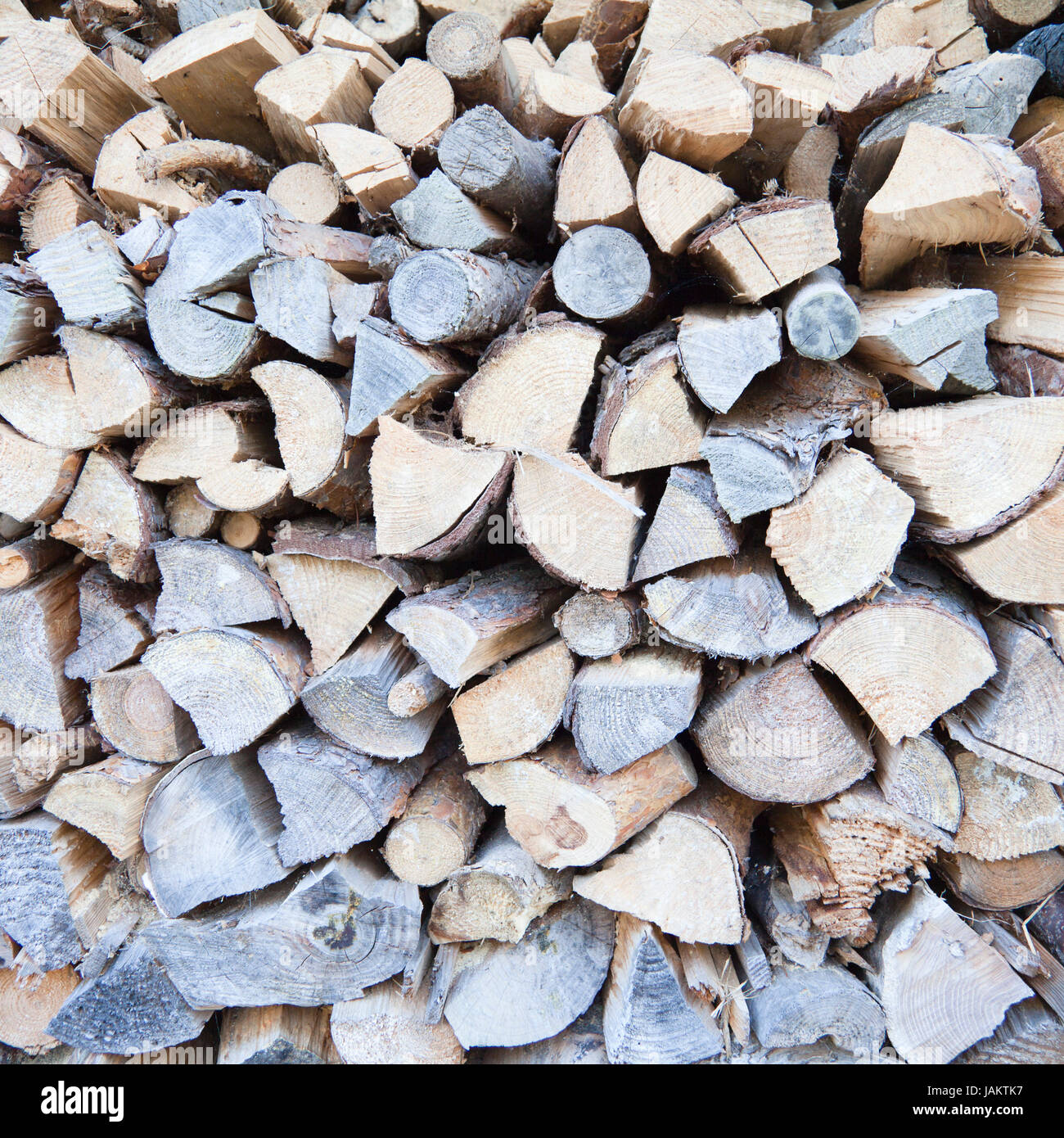 Gehacktes holz hi-res stock photography and images - Alamy