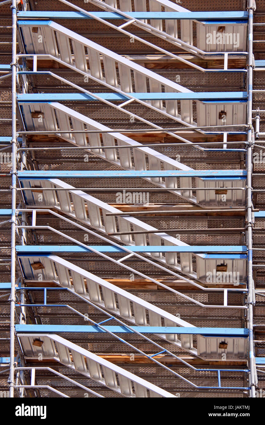 Scaffold hi-res stock photography and images - Alamy