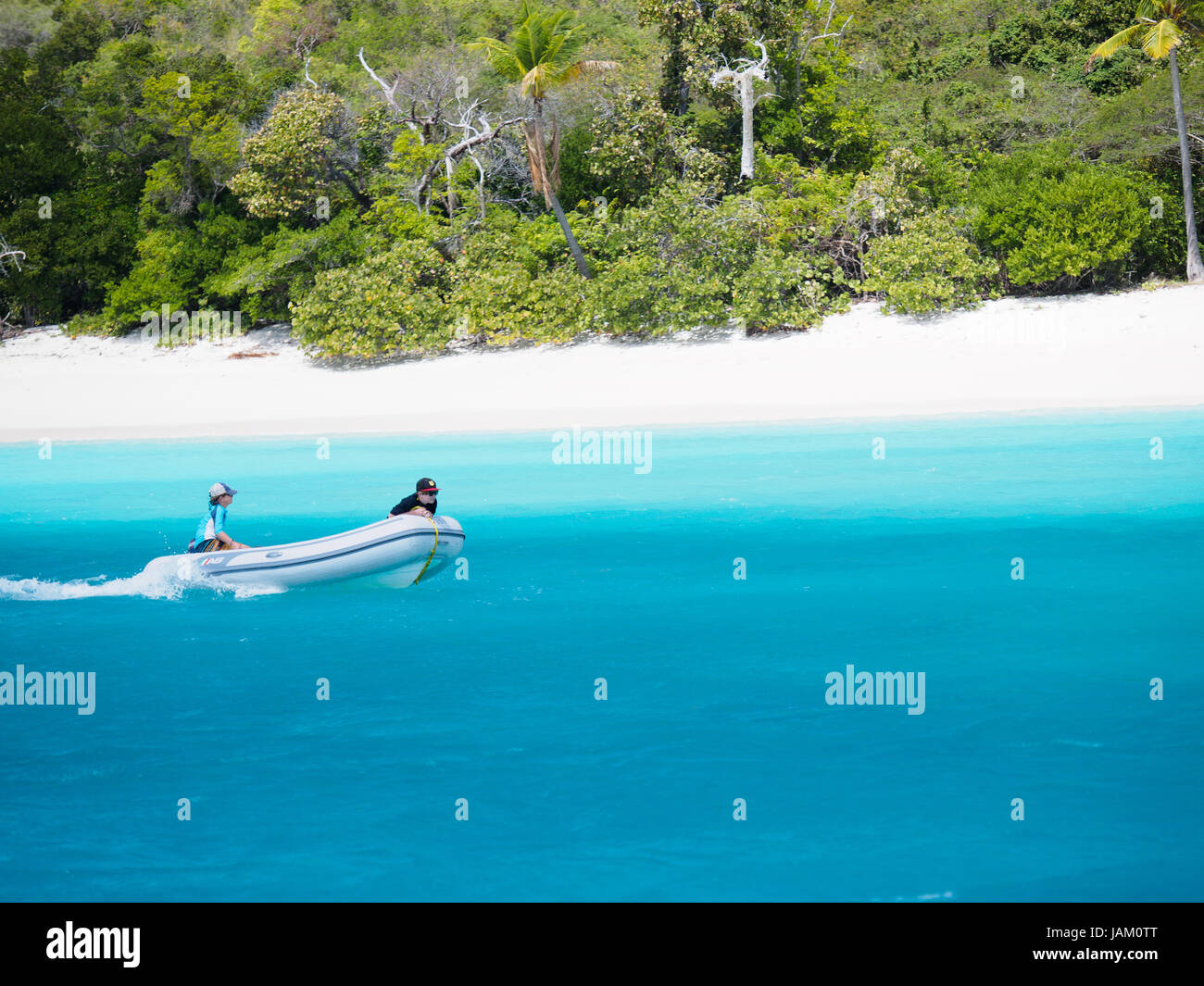 Kids having fun sailing hi-res stock photography and images - Alamy