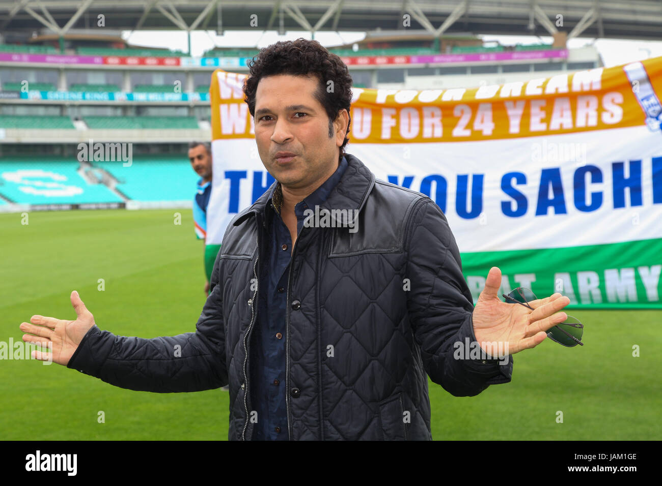 Photocall with the legendary cricketer, Sachin Tendulkar at Kia Oval ...