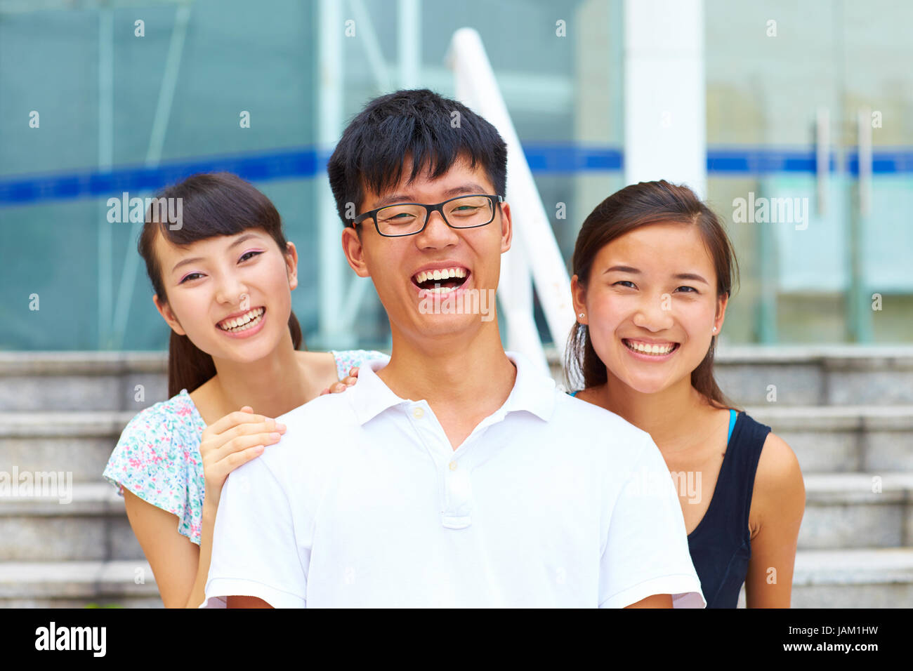Chinese woman looking at camera hi-res stock photography and images - Alamy
