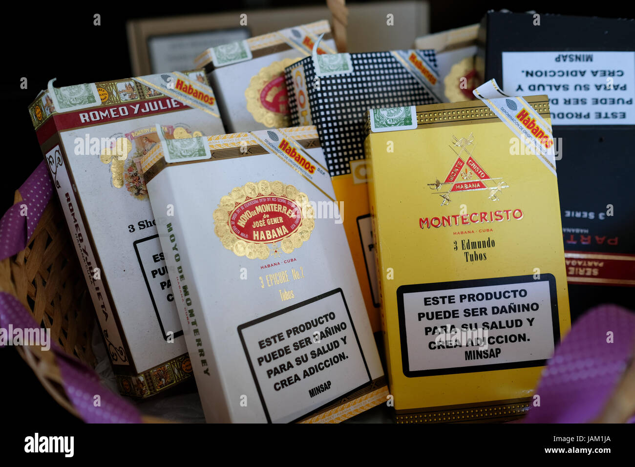 Selection of Mini Cuban cigars in the basket Stock Photo - Alamy