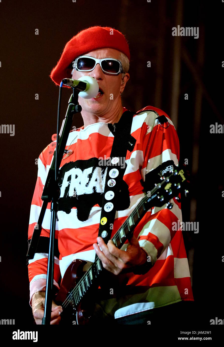 Captain sensible hi-res stock photography and images - Alamy